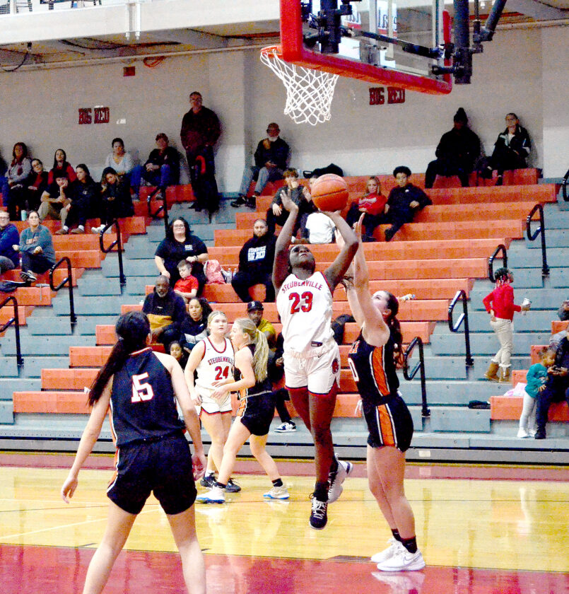 Big Red gets back in the win column | News, Sports, Jobs - The Herald Star